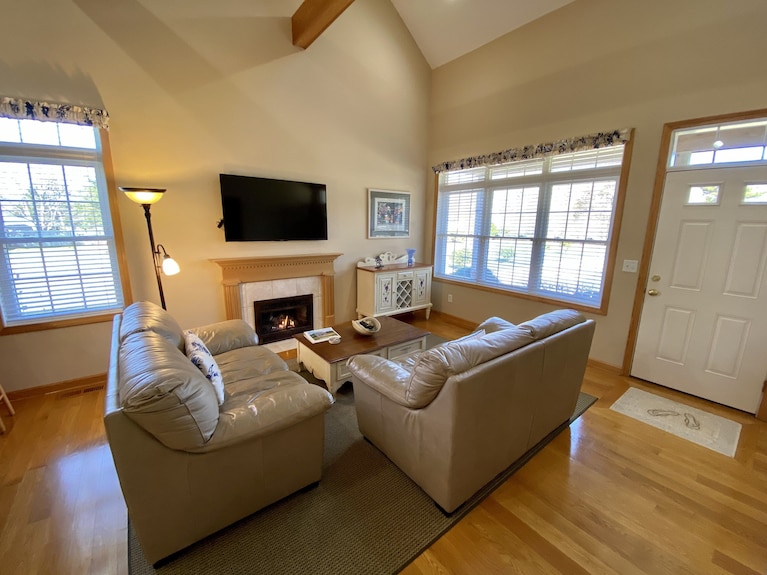 This Romantic Cottage Is Simply A Cut Above - - Martha's Vineyard, MA