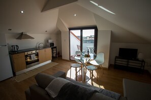 Apartamento, 1 quarto, sacada (5) | Área de estar | TV de tela plana