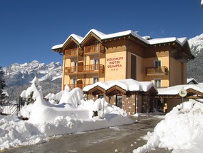 Fachada da propriedade