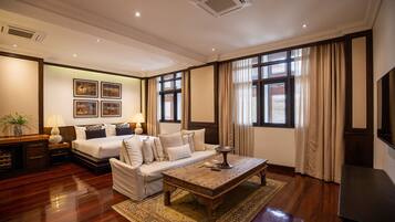 Suíte presidencial, 1 cama King, para não fumantes | Roupas de cama premium, camas com colchões pillow-top