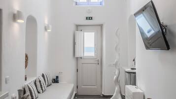 Suite-Estúdio de Luxo (Athina) | Sala | Smart TV