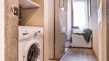 Apartamento, 2 quartos | Lavanderia