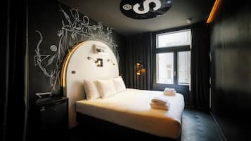'Le Noir' by SUPPER | Roupa de alta qualidade, minibar grátis, cofre no quarto, Wi-fi grátis