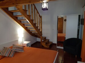 Casa Romântica, 1 quarto | Secretária, quartos insonorizados, ferro/tábua de engomar 