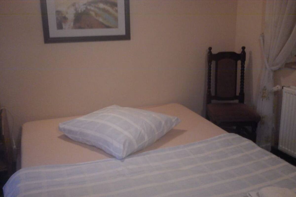 Wi-fi grátis, roupa de cama fornecida