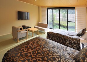 Quarto Tradicional, não fumadores (Japanese-style Room with 3 Beds) | Cofre no quarto, Wi-fi grátis 