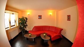 Televisor de 30 cm com canais por cabo