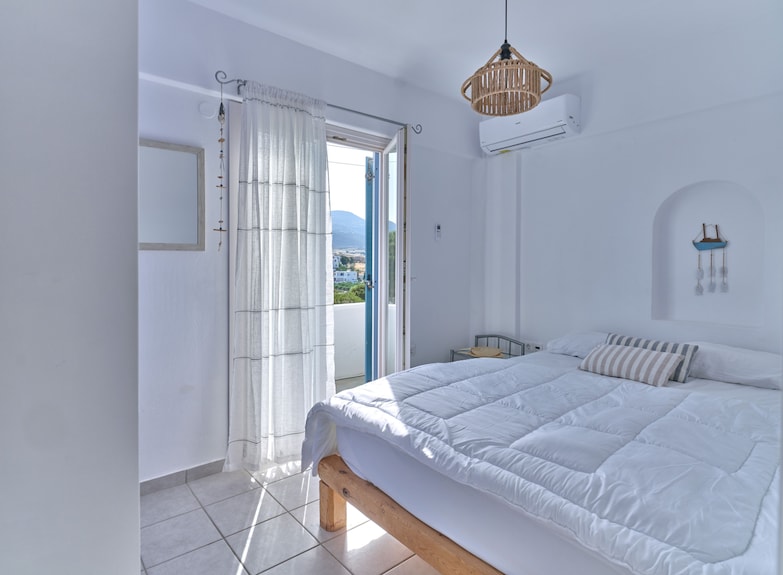 Ifestos Casa Con Vista Al Mar, A 50 Metros De La Playa De Arena De Logaras - Paros