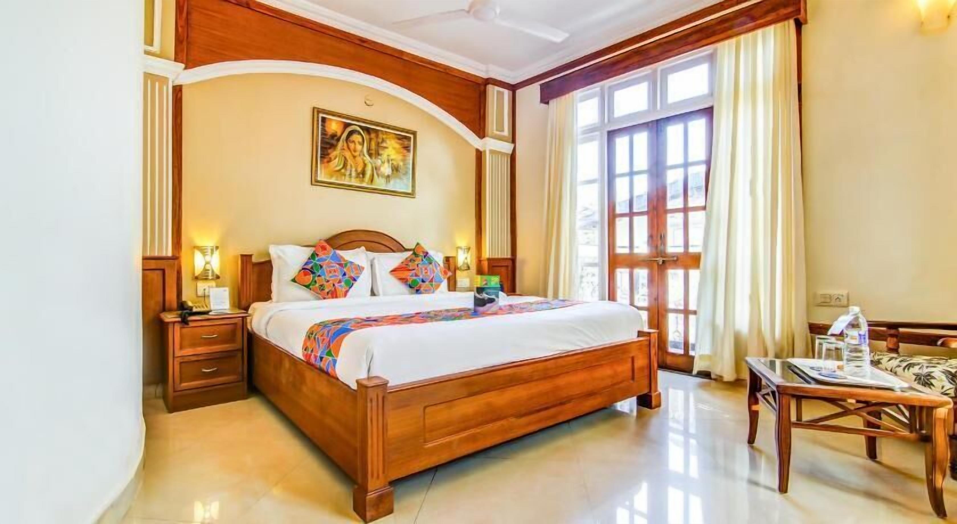 Cofre no quarto, secretária, Wi-fi grátis, roupa de cama fornecida 