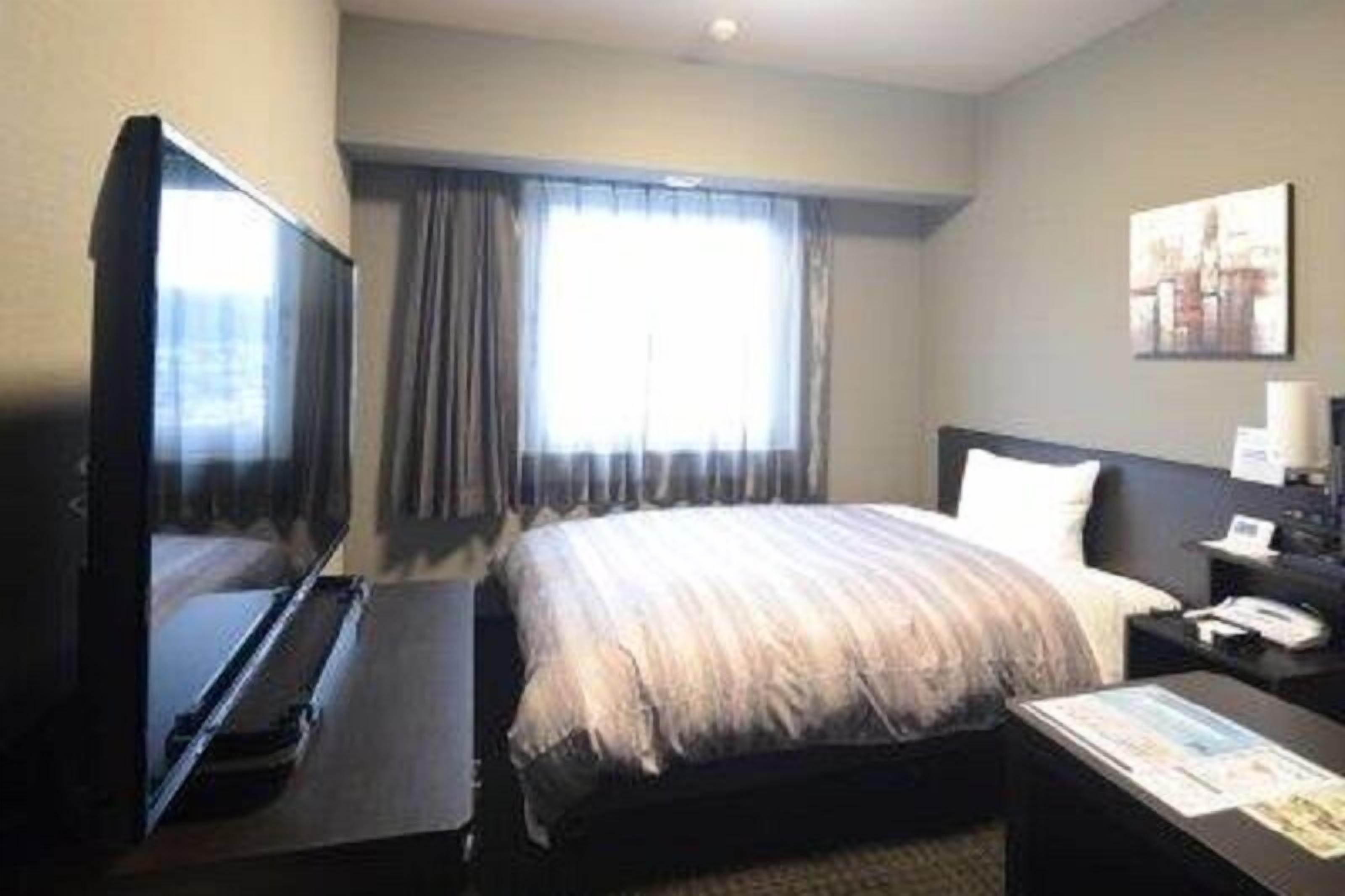 Secretária, Wi-fi grátis, roupa de cama fornecida 