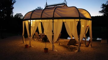 Espaço exterior para banquetes