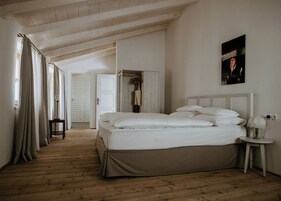 Quarto Premium | Cofre no quarto, com decoração personalizada 