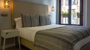 Apartamento Signature, 2 quartos (6) | Edredões de penas, cofre no quarto, com decoração personalizada