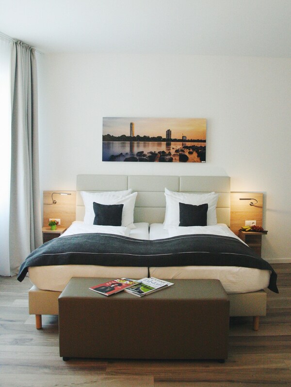 Four Stars By City Hotel - Bonn