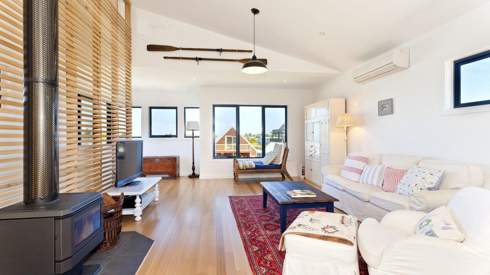 Seehuusli - (Swiss For Ocean House) - Apollo Bay