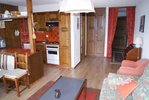 Schöne 2-zimmer-wohnung, 4 Personen, *** 50m2 Pool, Sauna, Tiefgarage. - Thyon