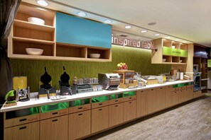 Café da manhã continental grátis todos os dias