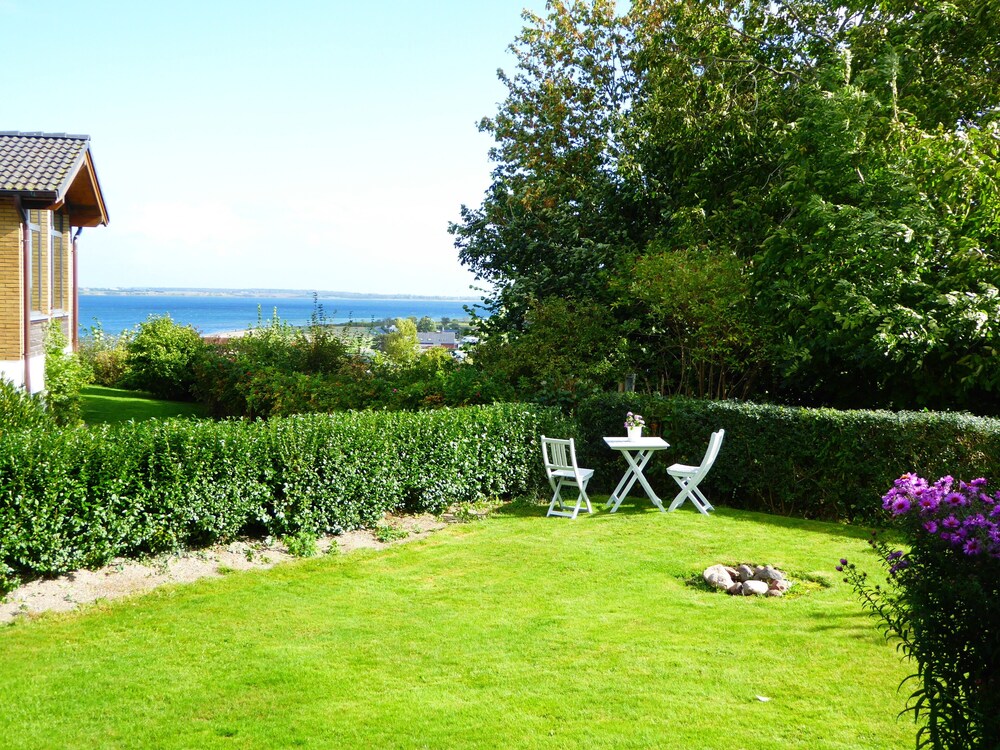 Traumhafte, Sonnige Ferienwohnung Mit Ostseeblick Und Garten In Strandnähe - Langballig