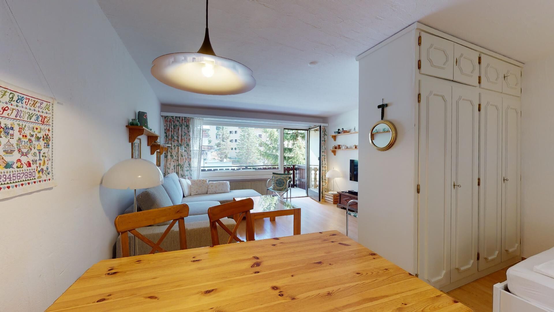 1-kamer Appartement In De 1. - Samedan