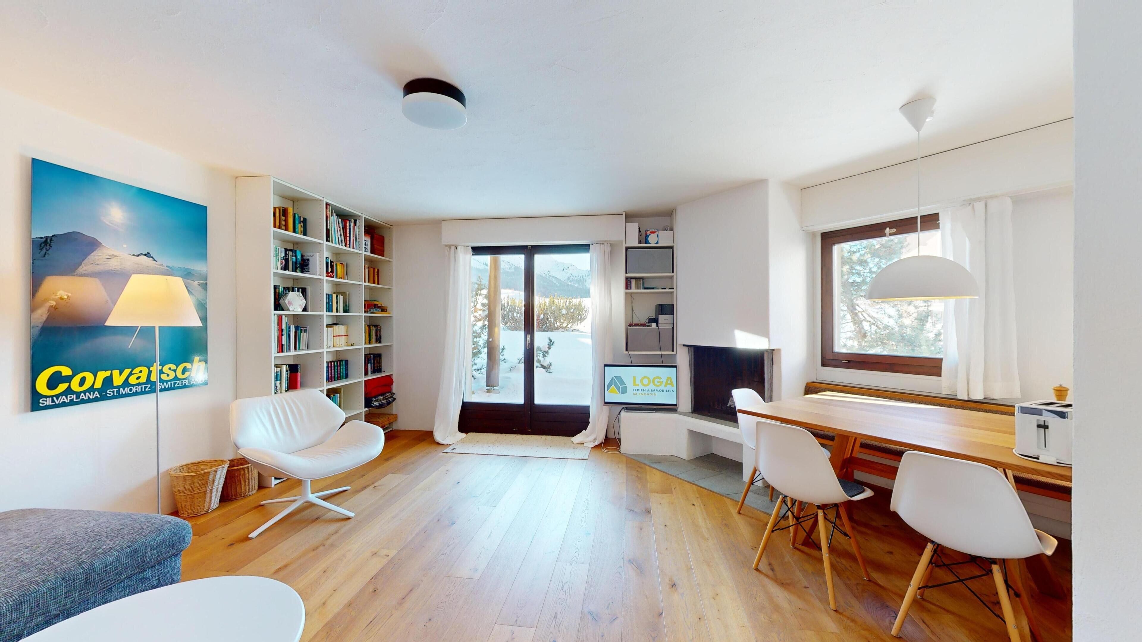 3-room Apartment On The Ground Floor, Entrance With Hall Stand, Living Room With - Saint Moritz