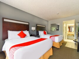 1 quarto, escrivaninha, ferros/tábuas de passar roupa, Wi-Fi de cortesia