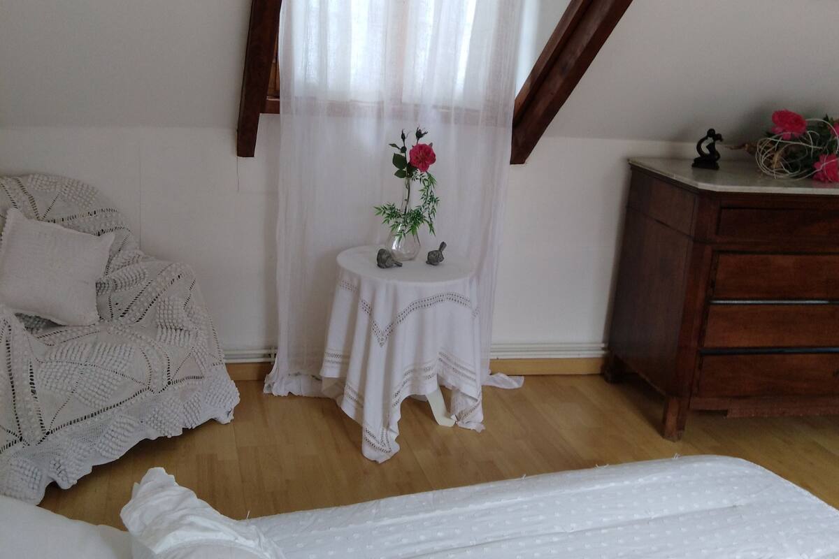 Quarto Duplo Comfort, 1 cama de casal, não fumadores, vista para o jardim | Quartos insonorizados, Wi-fi grátis, com decoração personalizada 