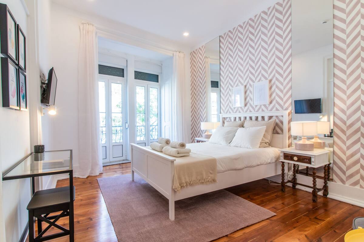 7 quartos, Wi-fi grátis, roupa de cama fornecida