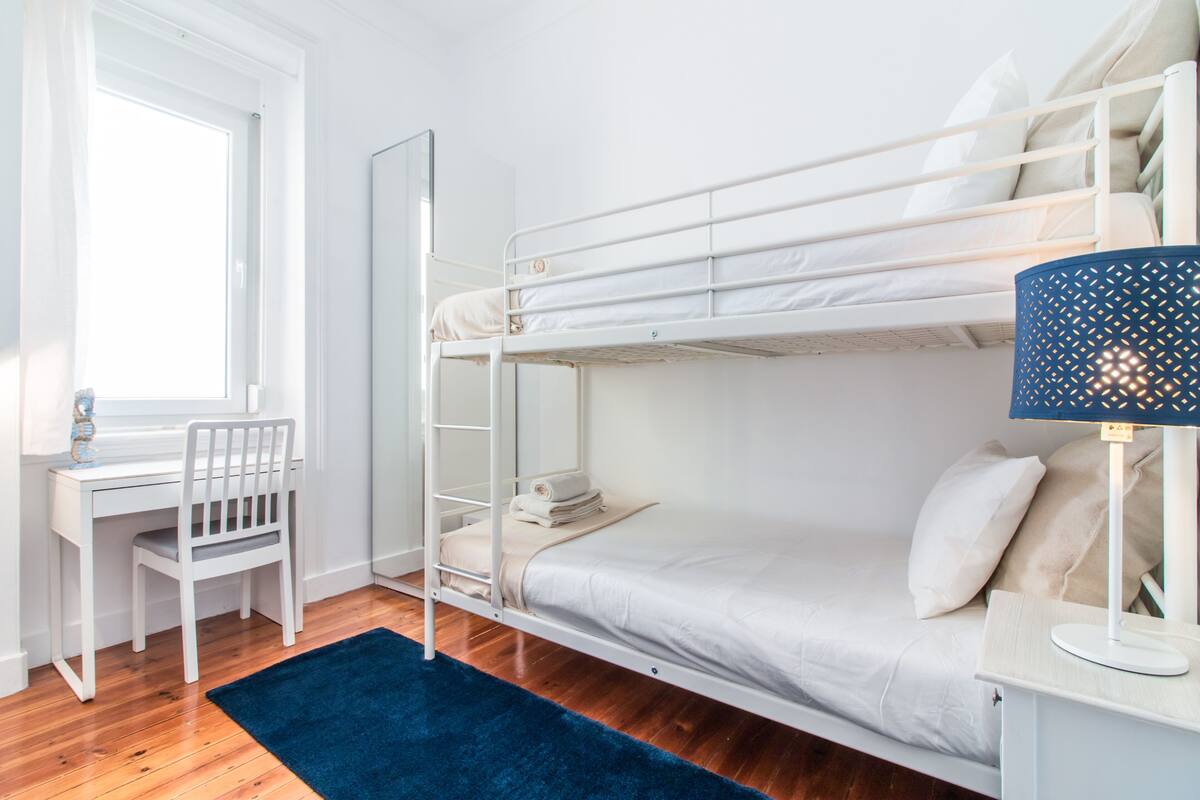 7 quartos, Wi-fi grátis, roupa de cama fornecida