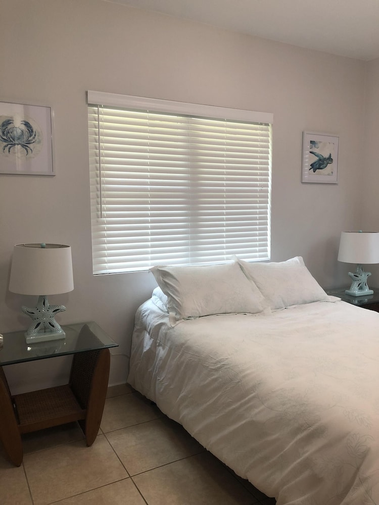 Hermoso Apartamento De Playa En Sandy Beach, Rincón - Rincón