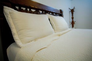 Quarto Superior, 1 quarto | Com mobília individualizada, ferro/tábua de engomar, Wi-fi grátis