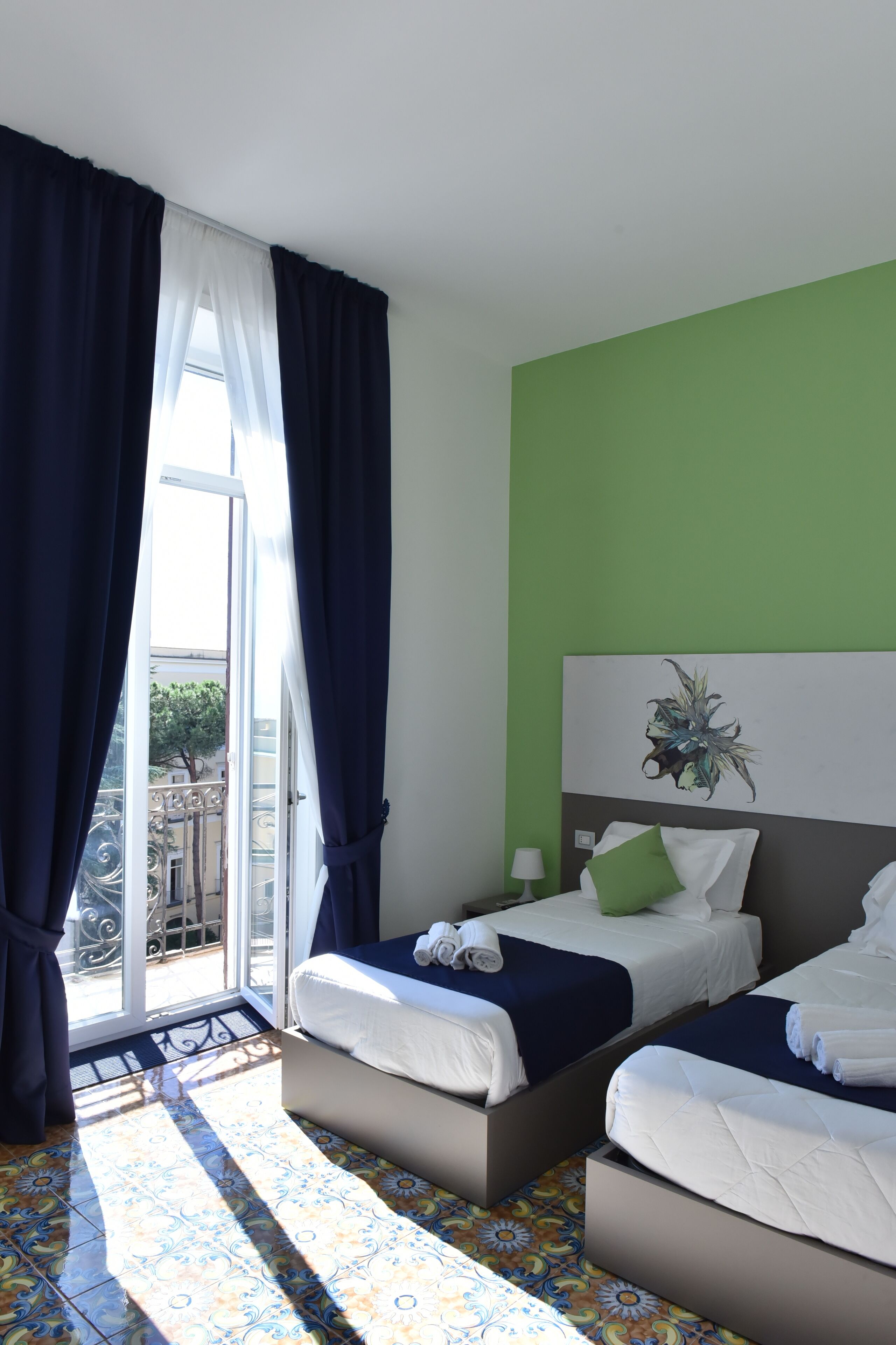 Quarto casal ou duplo luxo, vista para o mar | Sacada