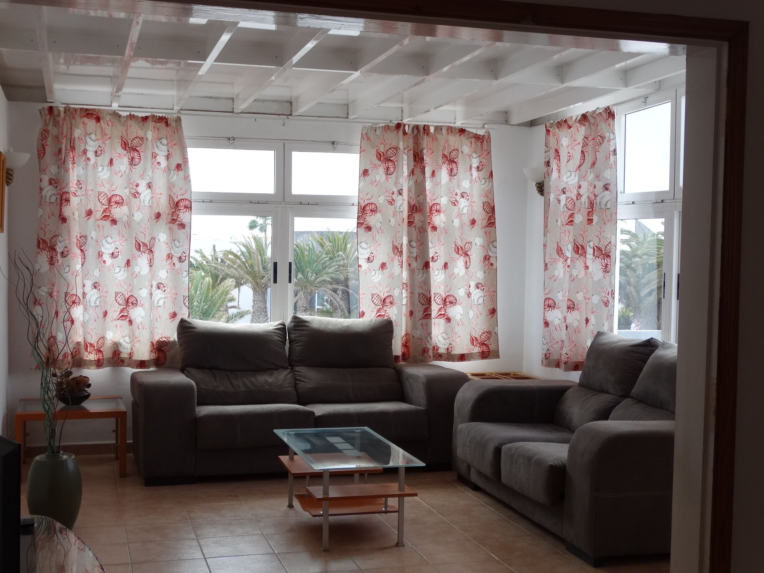 Villa Mar Has 4 Bedrooms With Private  Pool And 200m From Beach And Promenade . - Puerto del Carmen