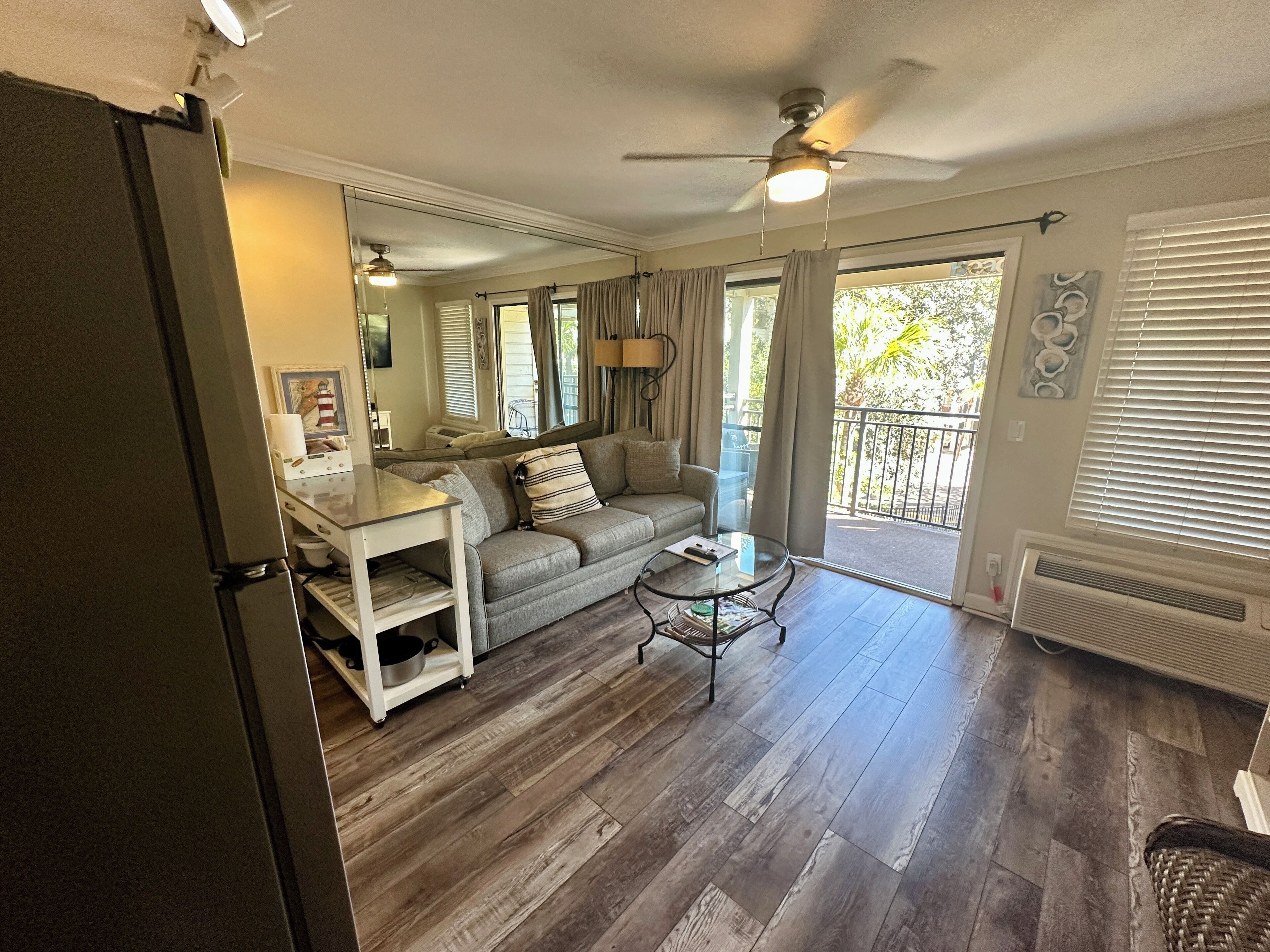 Sunnydaze-steps To The Ocean King Bed, Free Bikes! - Hilton Head Island, SC