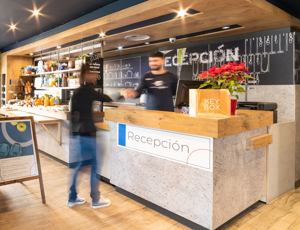 Ibis Budget Madrid Calle Alcalá - Madrid