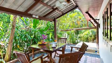 2-Bedroom Pool Villa | Terraço/pátio interior