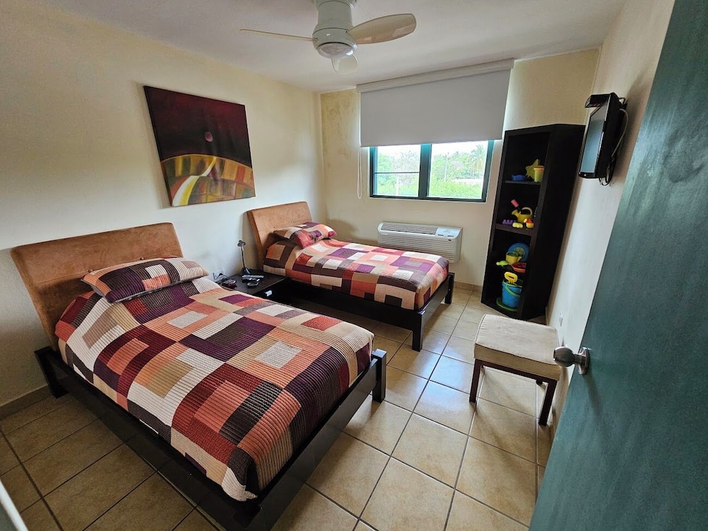 Aquatika 7402 Ocean View! - 3 Bdrm Condo - Steps From Beach! - Rio Grande, Puerto Rico