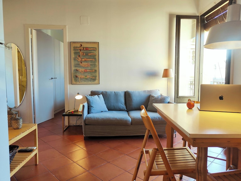 Sunny, Central & Tranquil. 1br. Plaça Catalunya Rb - Barcelona