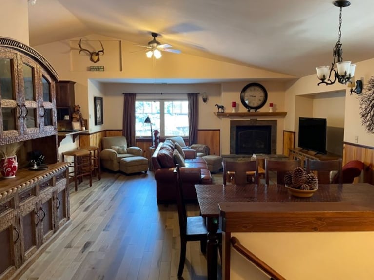 You Will Not Want To Leave This Luxurious Tahoe Retreat - North Lake Tahoe, CA