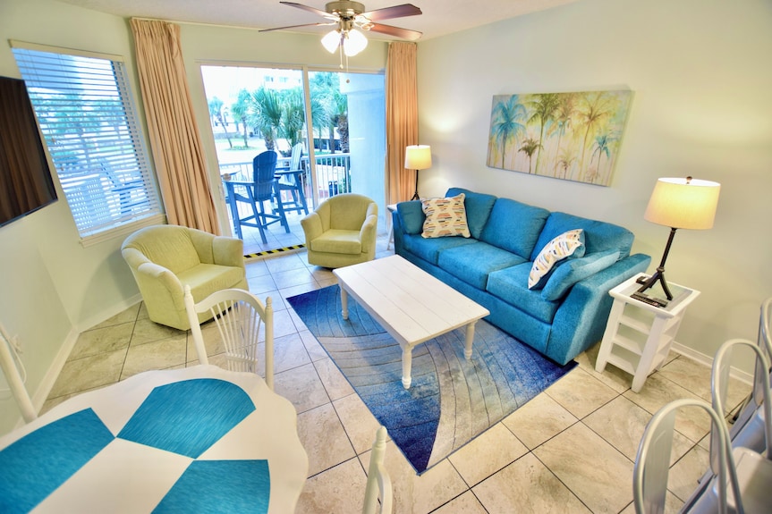 Destin West Gulfside #214 ~Free Beach Service! ~Many Pools & Lazy River! - Okaloosa Island, FL