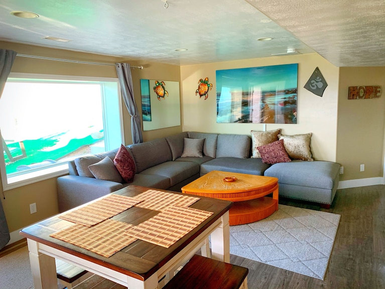 3 Bedrm Luxurious Apartment With Best View In Salt Lake City And Private Hot Tub - Lehi, UT