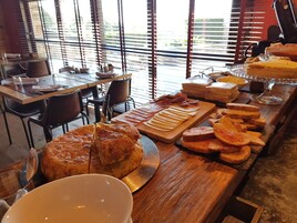 Buffet de pequeno-almoço