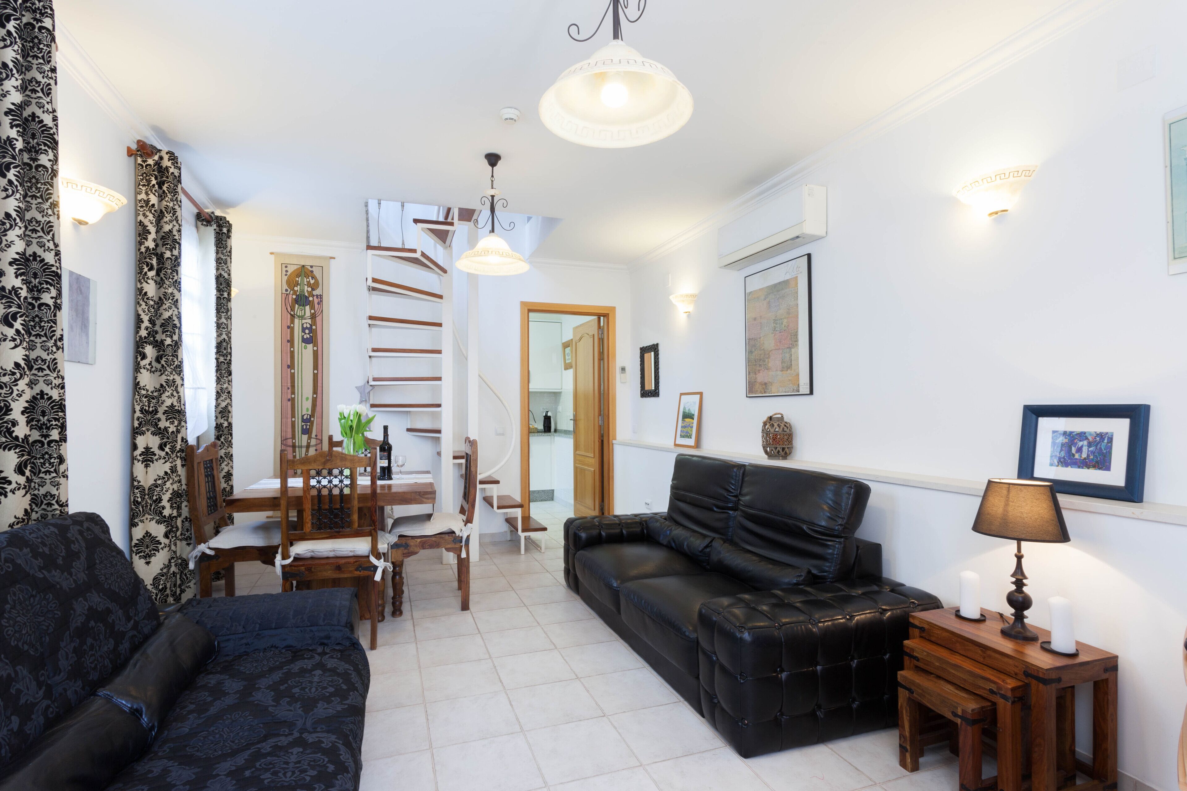 Tavira Historic Centre - Excellent Restored Townhouse - Tavira