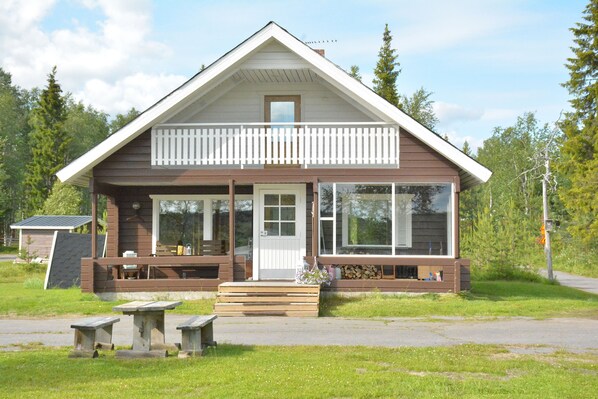 Fachada da propriedade