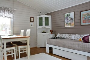 Karpalo saunalla | Cortinas blackout, quartos à prova de som, ferros/tábuas de passar roupa