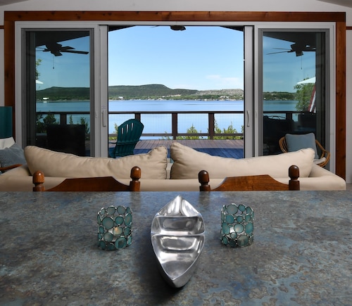 Cross Timbers: Stunning Views! Enchanting Peninsula Lakefront Home With Dock, Kayaks, Hiking! - Possum Kingdom Lake, TX