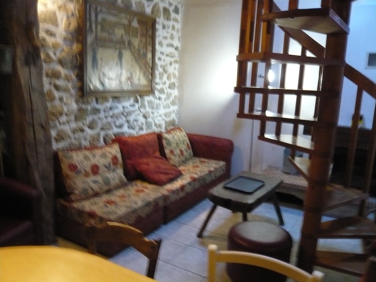 Gîte Jaune - Maison Sur Propriété De 5 Ha, Piscine, Sauna, Animaux, - Pays basque français