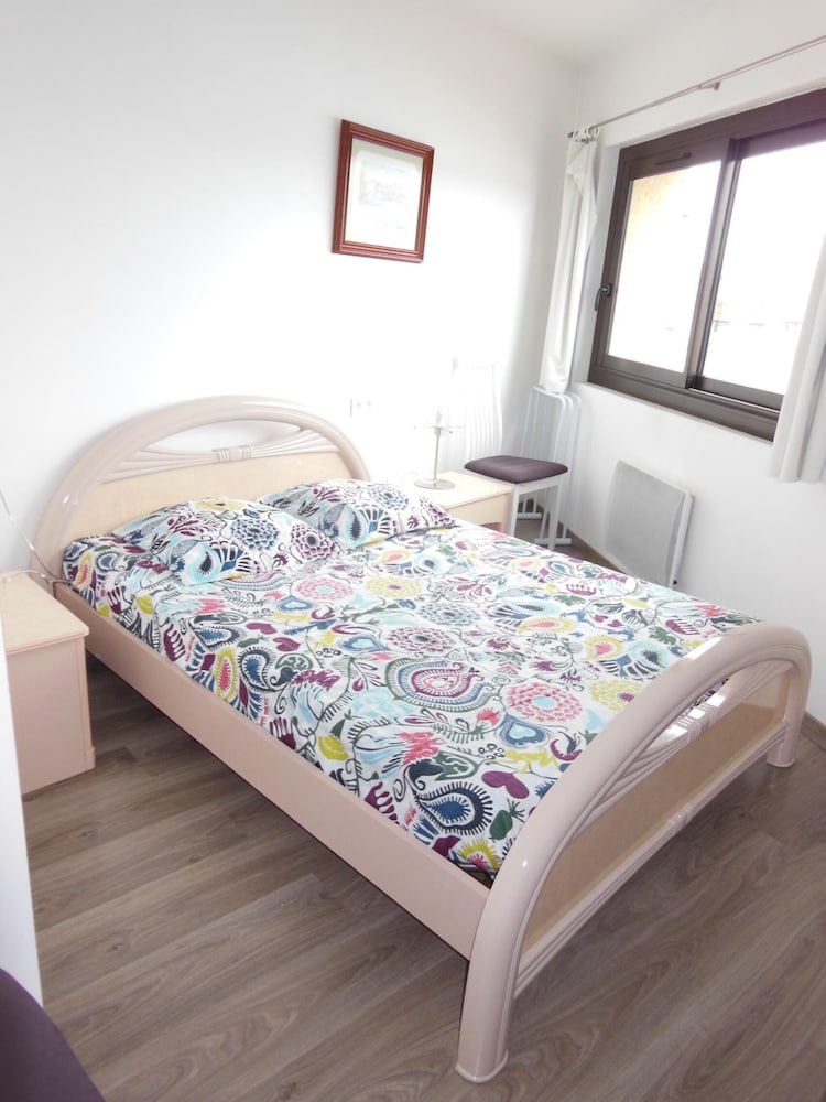 Apartment Located In Dieppe With Splendid Views Of The Harbor And The Sea - Normandy