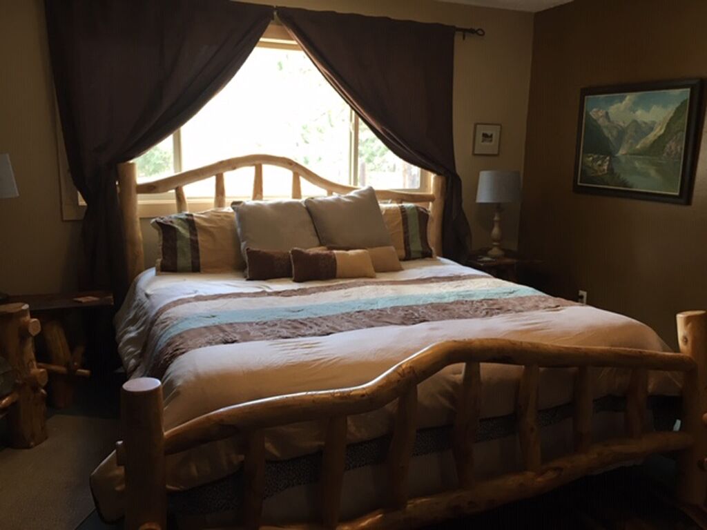 Furnished Bedroom In Our Home With Full Size Bed, Shared Bath - Woodland Park, CO