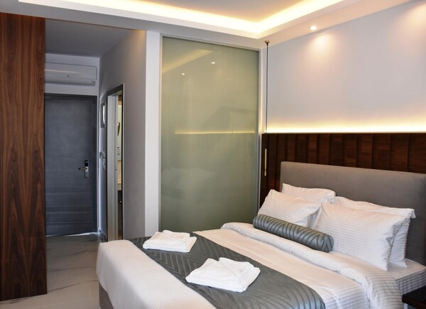 4-you Boutique - Chalkidiki