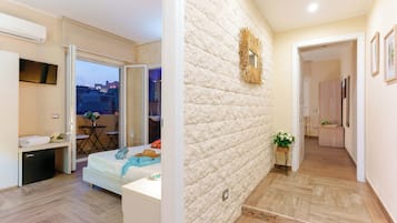 Apartamento Superior, 2 quartos, 2 casas de banho, Vista para a cidade | 2 quartos, lençóis de algodão egípcio, roupa de alta qualidade